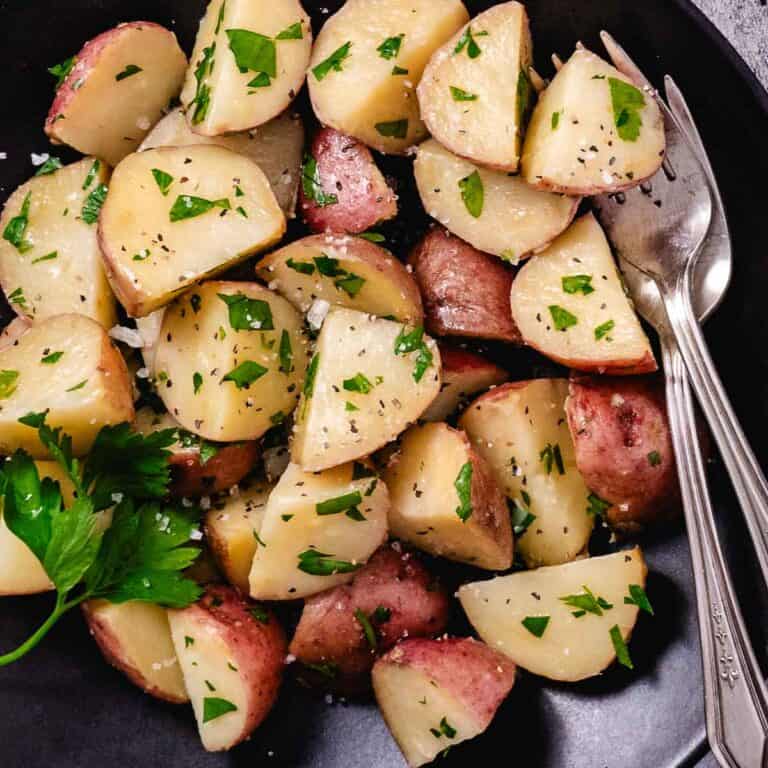 Steamed Red Potatoes with Butter and Fresh Parsley