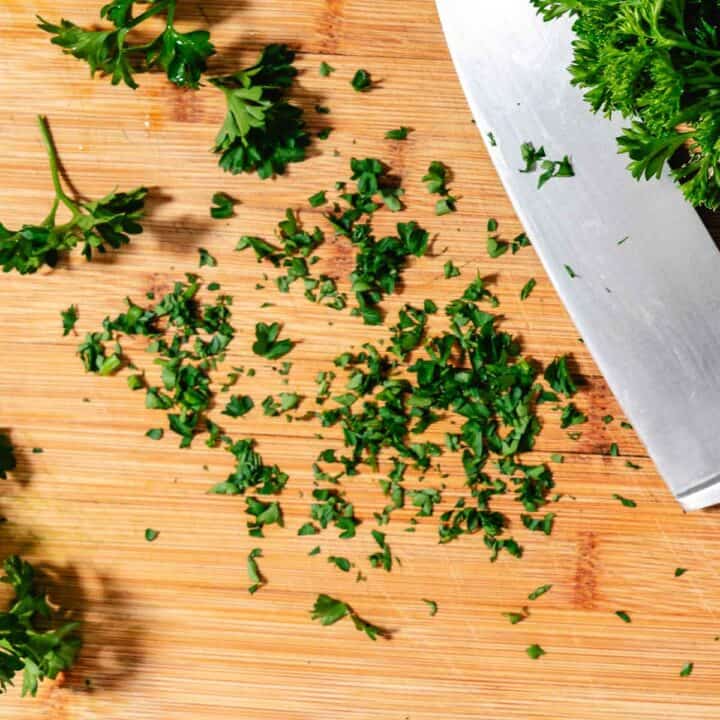 Garnishing with Parsley | Top Tips To Garnish Like a Pro