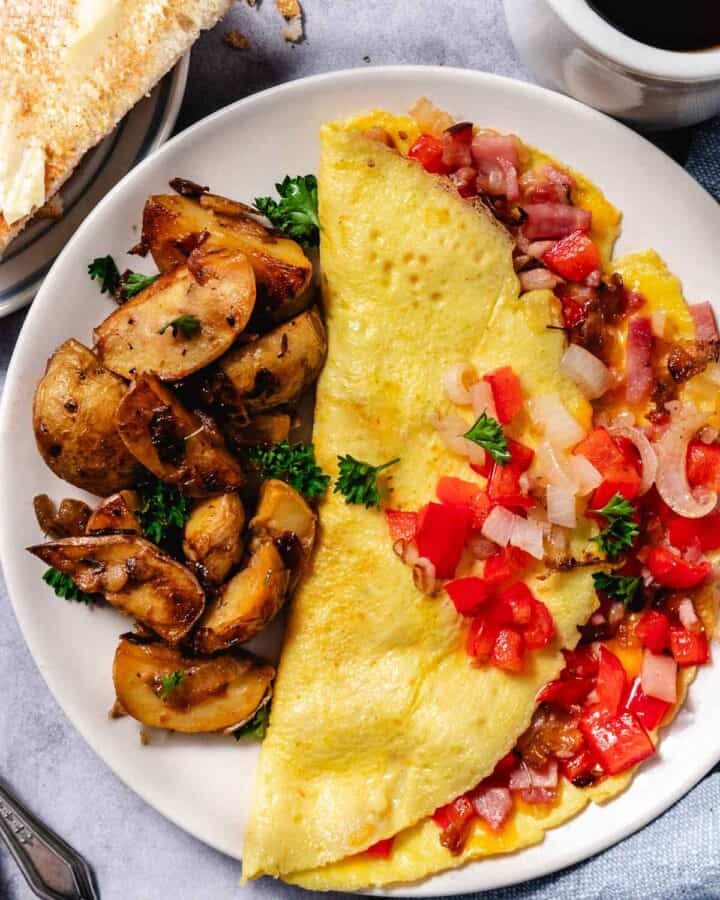 Easy Denver Omelet Recipe: Diner-Style Breakfast at Home